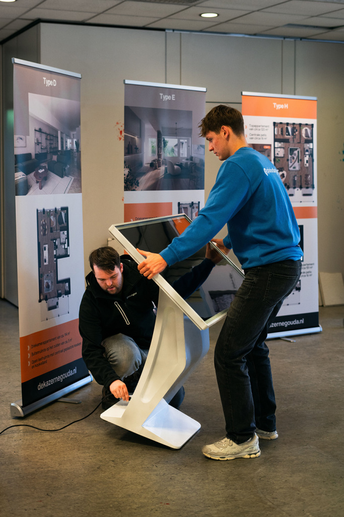 Custom Digital Display | Custom Touchscreen Displays from PixioDisplay